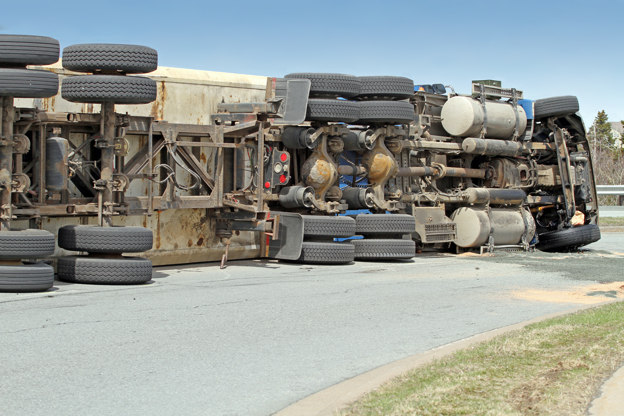 Fatality Wrecks with Big Rigs Up 13% - Western Truck Insurance Services